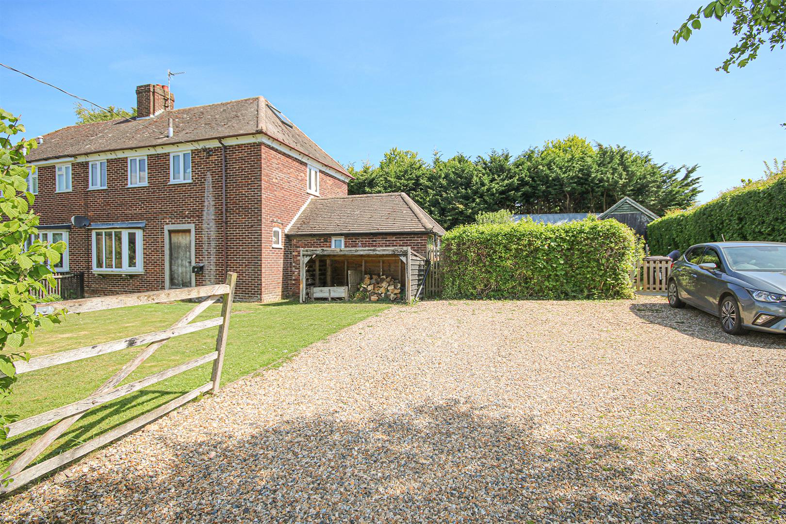 11, Hill View, Lidgate, Suffolk, CB8 9PY | Morris Armitage